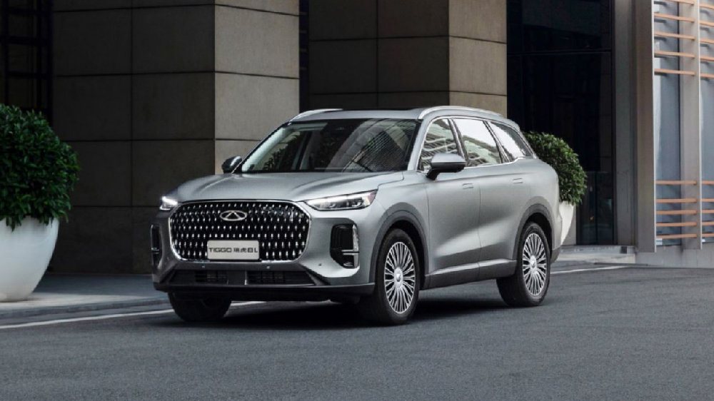 搭载2.0T+8AT+四驱，还有7座+L2.5级智驾，选瑞虎8L还是选奥迪Q5L-新浪汽车