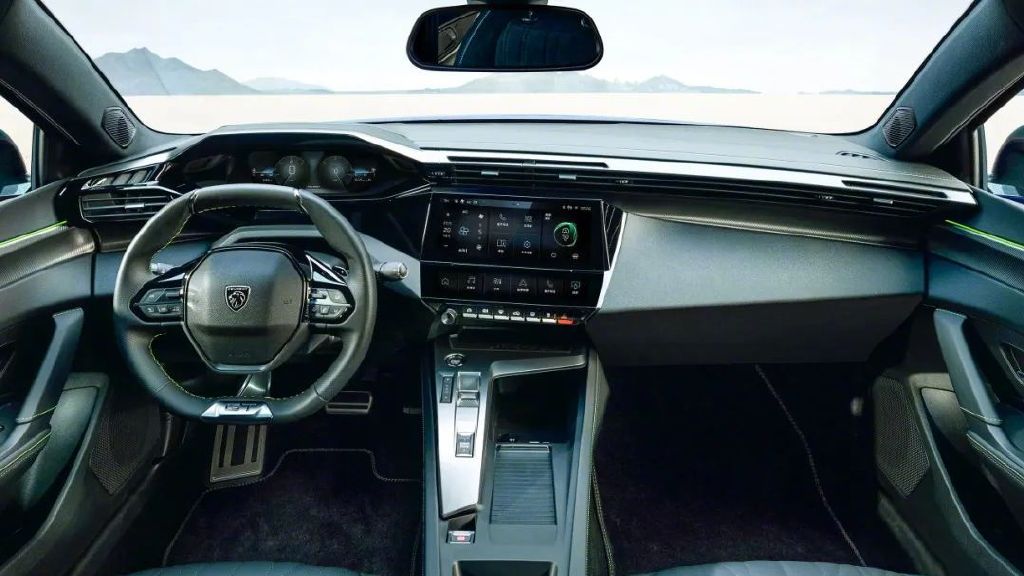 12万的C6没了，15万的标致408X来了！