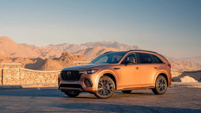马自达CX-70美国市场首发！酷似CX-60，3.3T+8AT，2.5L插混加持-新浪汽车