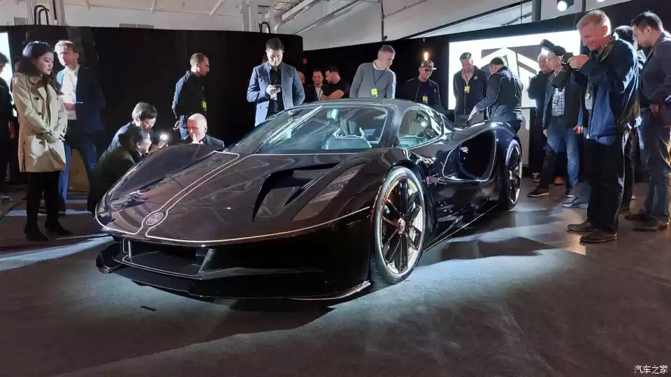 超过2000马力！极速350km/h！限量8台的电动超跑太疯狂！-新浪汽车