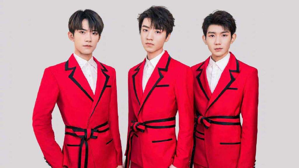 时代少年团为丁程鑫新片打call，TFBOYS不为易烊千玺新片打call|TFBOYS|易烊千玺|少年团_新浪新闻