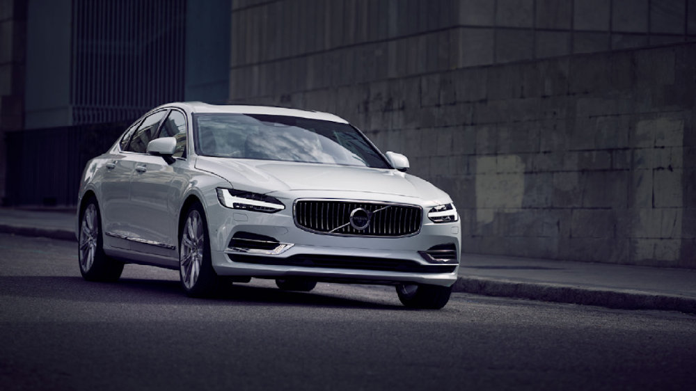 春季出游安全护驾，沃尔沃S90告诉你什么叫极致安全感-新浪汽车