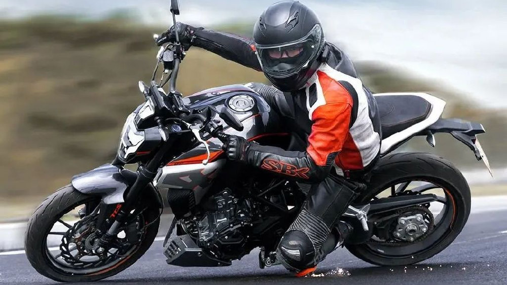 售价2.48万，增加TCS功能，凯越COBRA 321R新款上市-新浪汽车