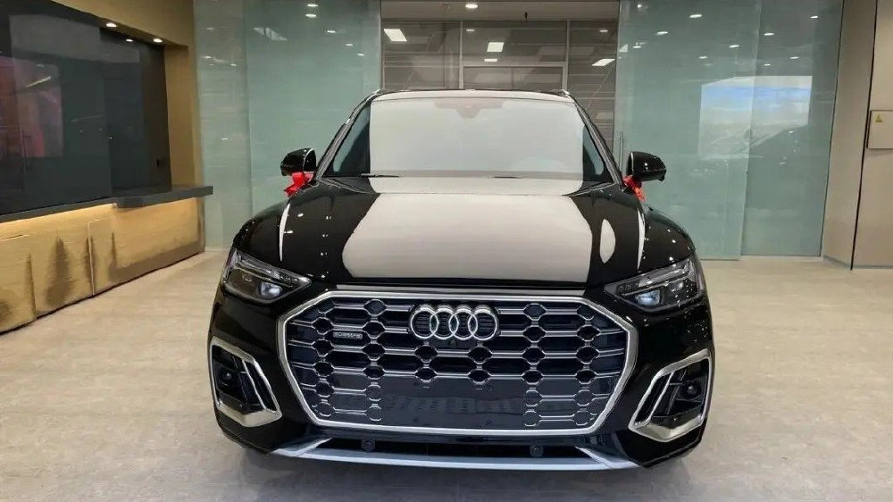 6月豪华SUV变天：Q5L继续夺冠，奔驰新GLC不过万，理想卖疯了-新浪汽车