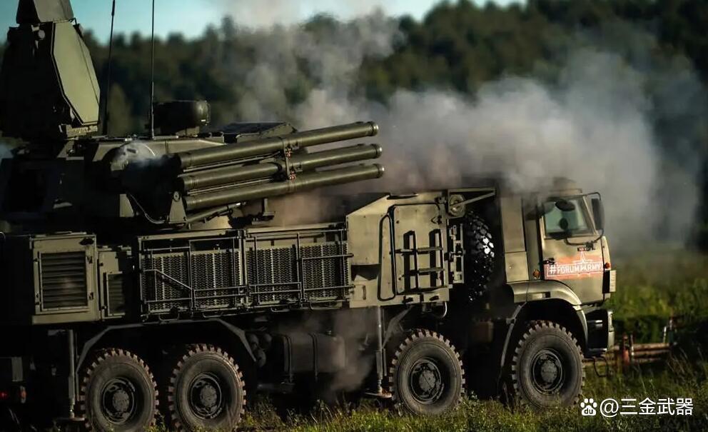 威力十足！俄罗斯BM-21“冰雹”火箭炮，连发40枚子母弹仅18秒|火箭炮|冰雹|俄罗斯_新浪新闻