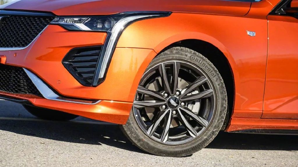 1.5T的凯迪拉克CT4动力行吗？2.0T车主告诉你！