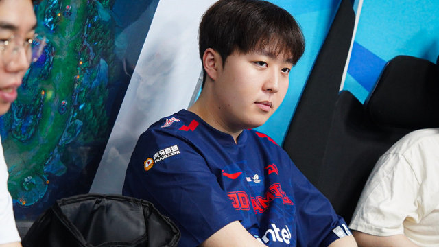 JDG大战LNG，Kanavi竞技状态不佳，或遭遇两连败！|比赛|竞技|战队_新浪新闻