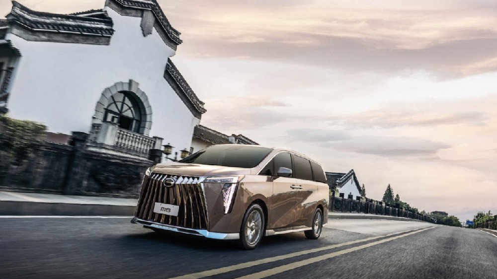 网传传祺M8宗师版加价5万，这是看齐老前辈埃尔法？-新浪汽车