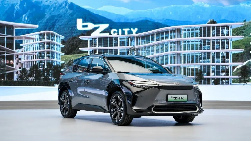 【新车】19.98万元起，一汽丰田bZ4X上市暨bZ3亮相发布会正式开启|一汽丰田|新车|发布会_新浪新闻
