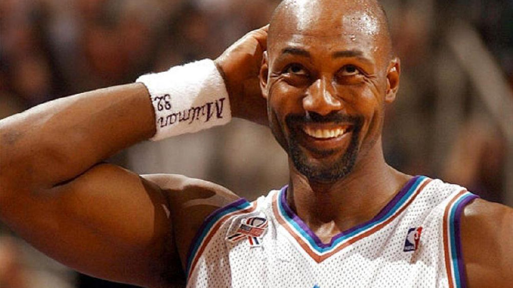 NBA5个位置失误王，个个都是超巨，科比4010次力压乔丹|失误|科比|乔丹_新浪新闻