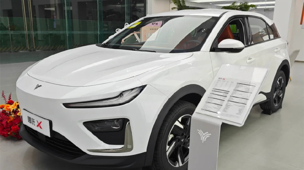 10万级纯电SUV，轴距2700mm，续航501km，哪吒X值得买吗？-新浪汽车