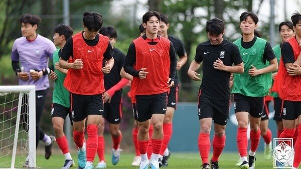 韩足晚报（2023.4.29）——最强阵容出动！U20国家队“五一”集结|热刺|李刚仁|U20_新浪新闻