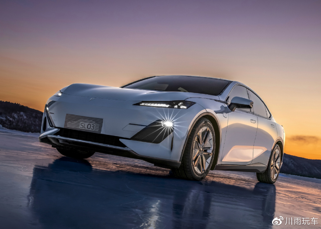 不玩噱头，长安深蓝SL03再现老牌车企技术底蕴