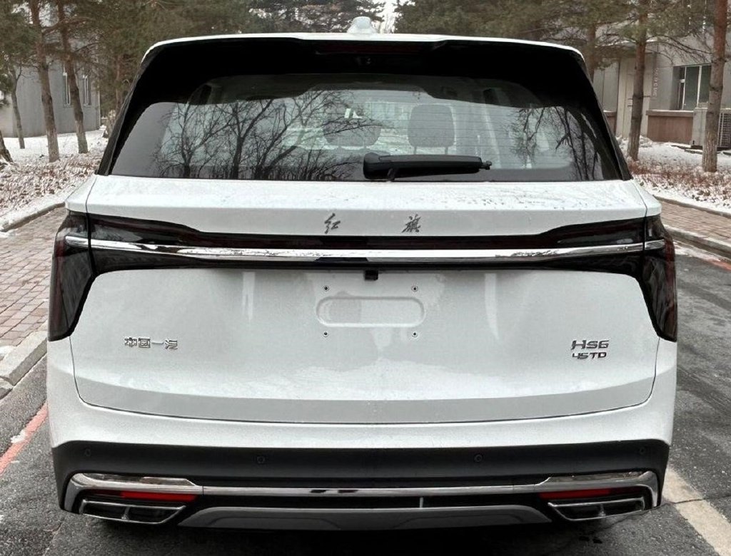 红旗HS6实拍曝光，搭2.0T+8AT或6月上市，预计售价24万起