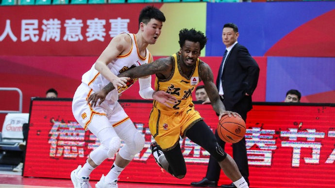 CBA本赛季！只有这四名外援，算得上是超级外援|CBA|布鲁克斯|琼斯_新浪新闻