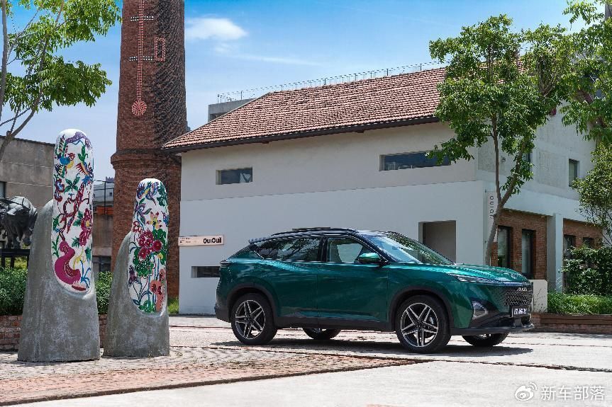 试驾皓瀚·马赫电混DH-i：强劲又节能，家用SUV黑马来了-新浪汽车