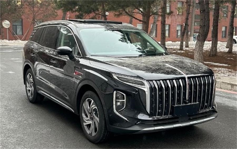 红旗HS6实拍曝光，搭2.0T+8AT或6月上市，预计售价24万起