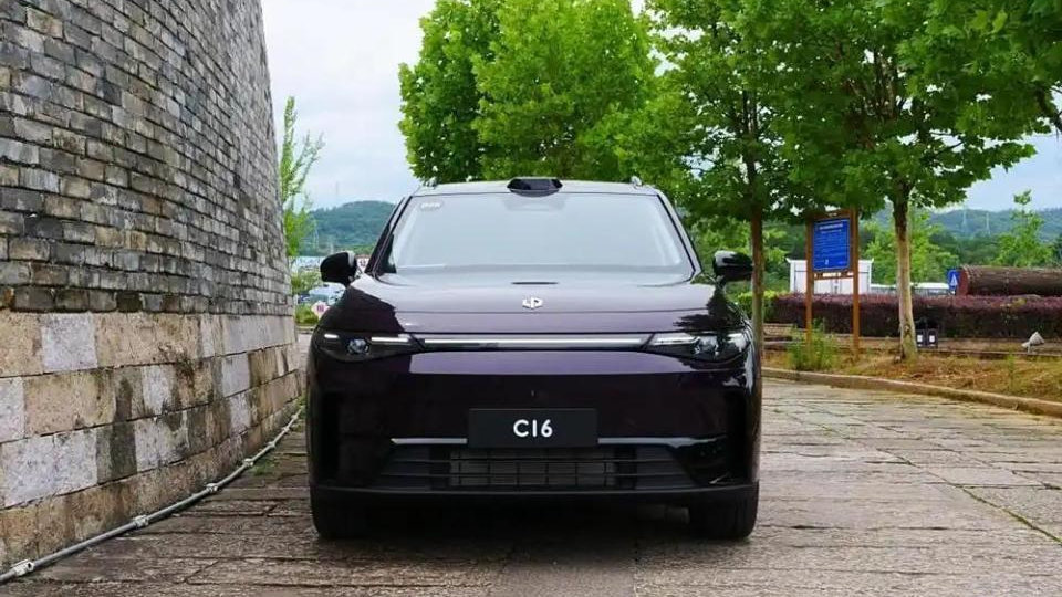 大空间、长续航！零跑C16新增580Km版本，仅售17.28万-新浪汽车