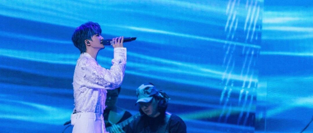 5月25日开启预售！周深9.29Hz巡回演唱会-贵阳站来啦🥳|体育场|巡回演唱会|周深_新浪新闻