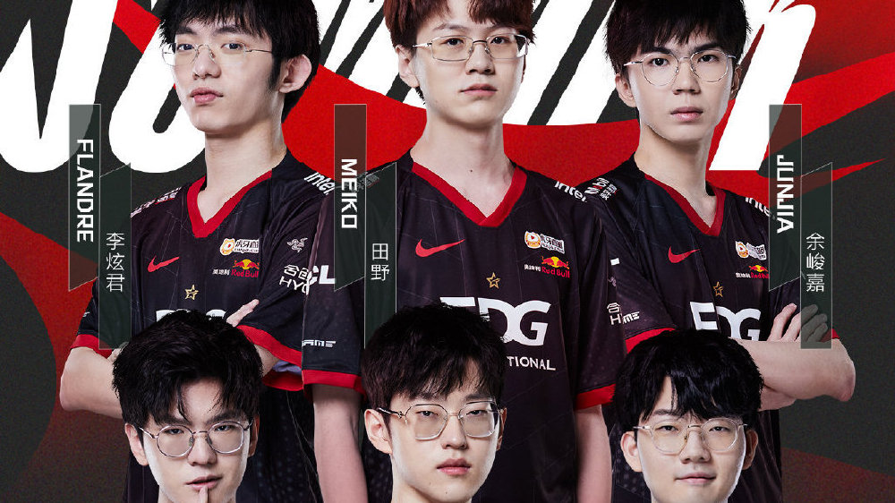 从夏季赛海报看C位，Knight被边缘化，V5、RNG和EDG核心都是中路|夏季赛|blg|knight_新浪新闻