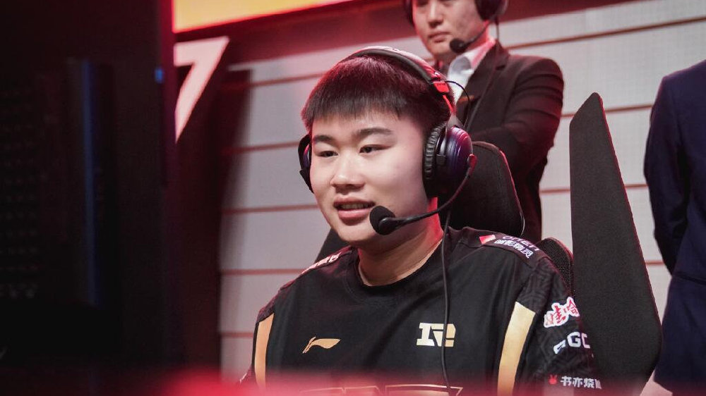 完败NIP之后，RNG终于暴露问题，中野联动不佳是关键|中野|比赛|中路_新浪新闻