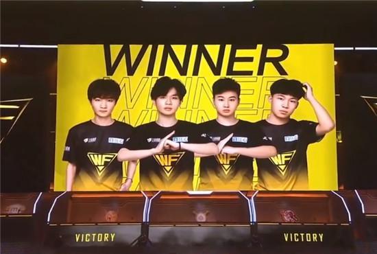 德比内战毫不手软！PEL升降赛首日WF9杀吃鸡，决赛圈诚c战神附体|吃鸡|战队_新浪新闻