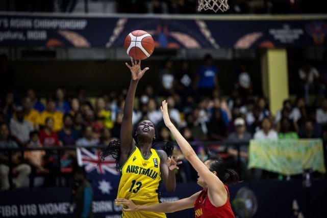 U18女篮亚锦赛-中国不敌澳大利亚获队史第五次亚军 14年后首度丢冠|澳大利亚|队史|亚军_新浪新闻