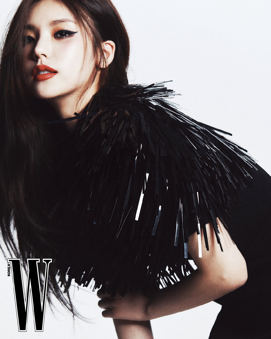 W Korea｜ITZY的礼志在成为礼志的时候才完美