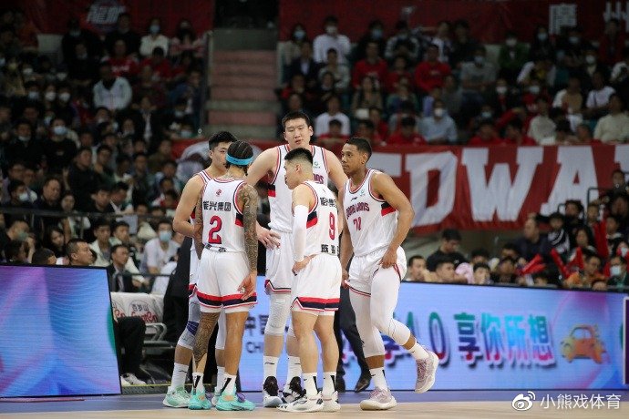 广东宏远一直想要！CBA争议内线进步神速，郭士强要培养成韩德君