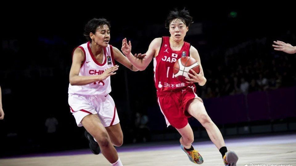 中国U18女篮大胜日本女篮，晋级半决赛！张子宇44+14肆虐内线|女篮|张子宇|中国女篮_新浪新闻