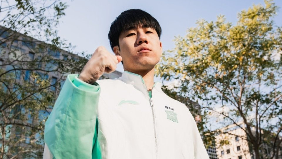 又有LPL选手自行官宣！Gala晒出阿水皮肤！坐实加入IG！|皮肤|选手|明星队_新浪新闻