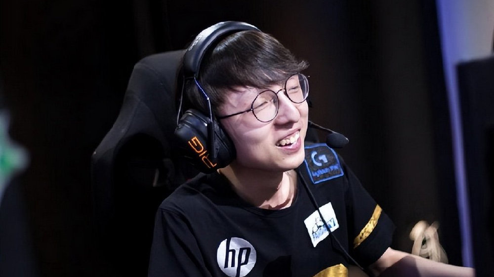 LBL被打解散了，LML强势崛起，小超梦碾压阿乐，不打职业可惜了|阿乐|职业|强势_新浪新闻