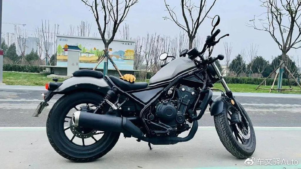 摩托车｜本田CM500官降1万元 如果想买 车主建议你再等等|本田|降价|复古_新浪新闻