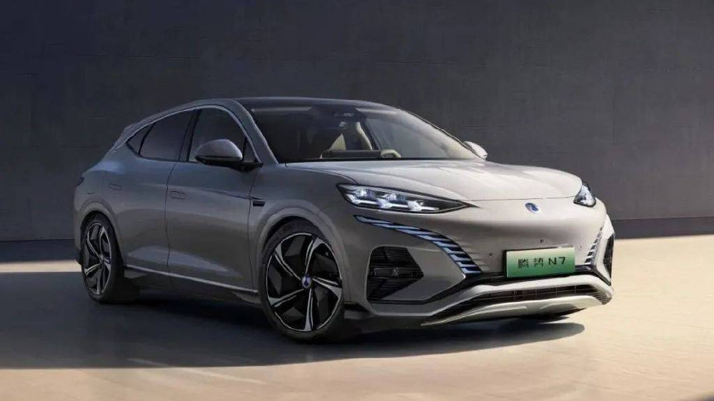 猎装、瓦罐都有，实力不输BBA，30万的国产“豪华车”怎么选-新浪汽车