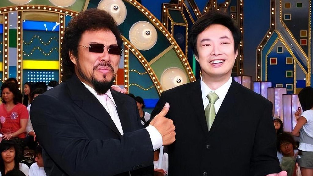 曝67岁费玉清病危昏迷,抢救无效不幸去世,亲姐发声怒斥谣言 费玉清 谣言 张菲 新浪新闻