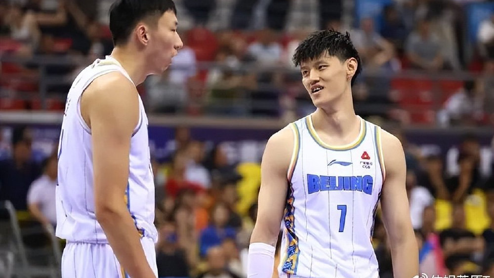 CBA：残阵首钢加时逆转，王哲林空砍19+8，沃特斯16+13难阻失利|王哲林|CBA|篮板_新浪新闻