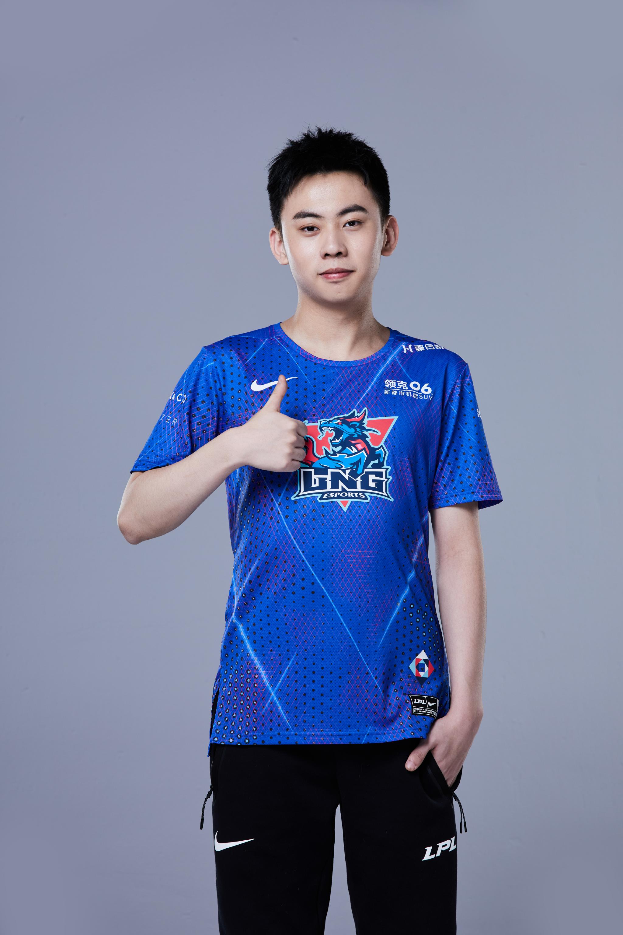 LNG分享2022LPL春季赛•定妆照VER.1|春季赛|英雄联盟_新浪新闻