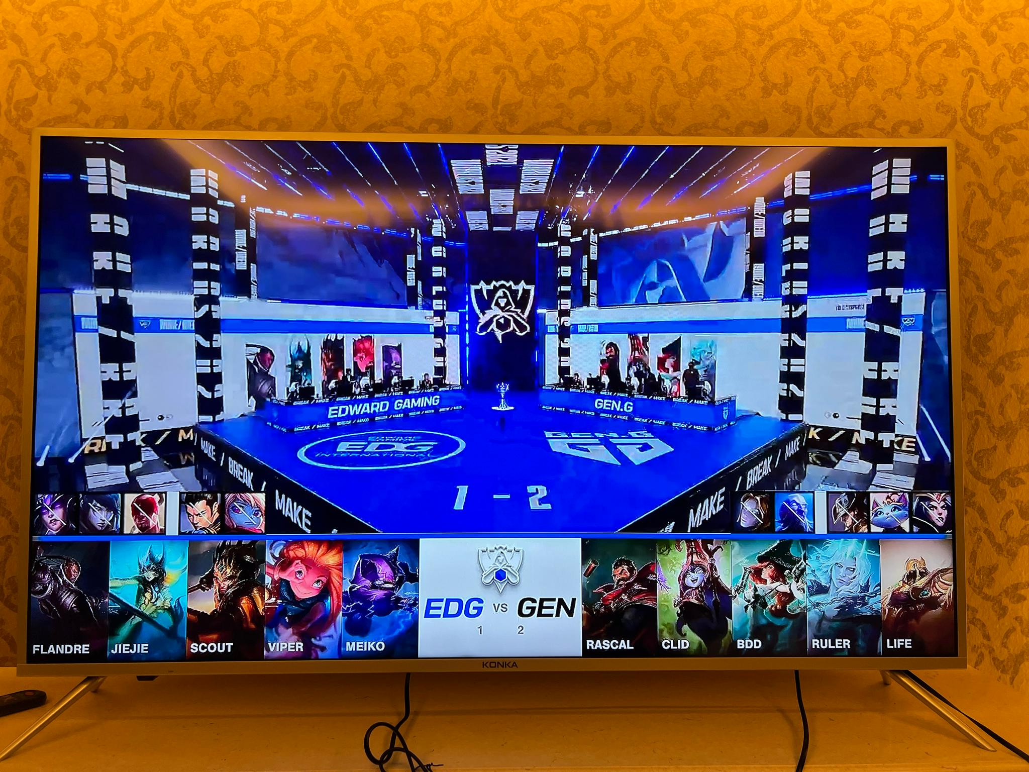 EDG：凯南、皇子、佐伊、卢锡安、娜美