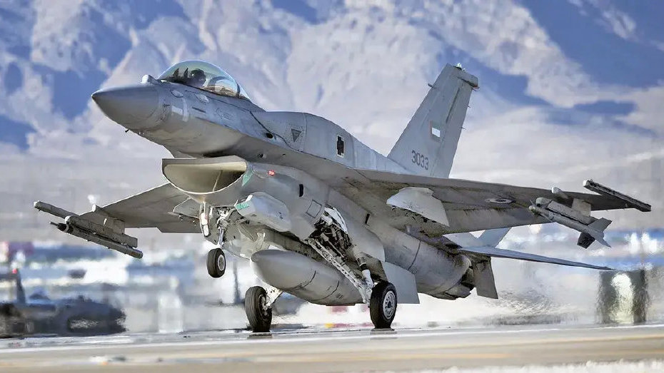 F16要来新疆？中阿官宣联合空中军演，歼10C可秀出实力|新疆|战斗机|军演_新浪新闻