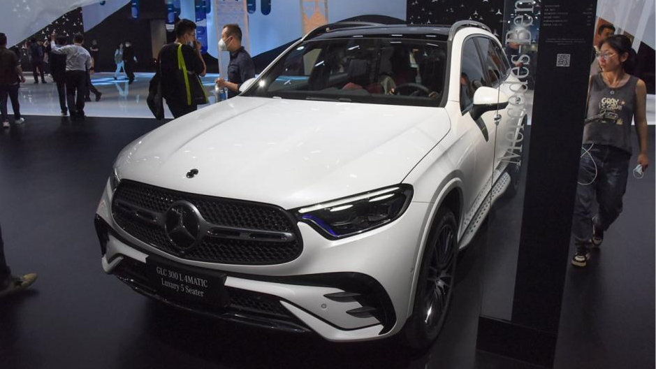 混动奔驰GLC，比2.0T动力强，更省油，但价格也更贵-新浪汽车