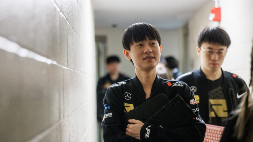 前瞻：YSKM交手Ale！RNG对阵LNG，小明仍缺席|交手|对阵|比赛_新浪新闻