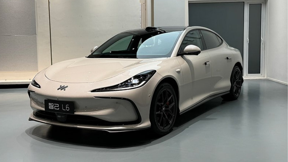 智己L6正式发布，预售价格为23万-33万，高配搭载固态电池-新浪汽车
