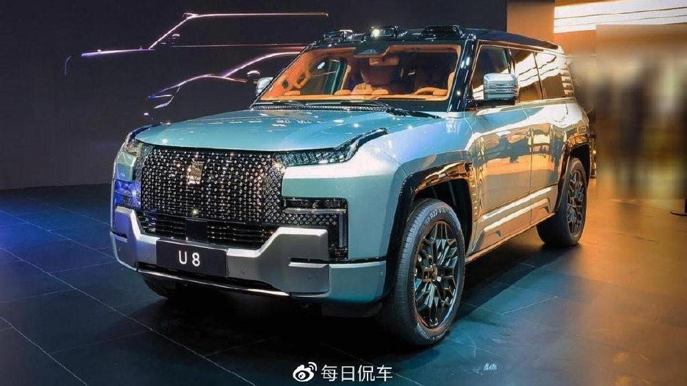 车展对比：仰望U8、猛士917、奔驰EQG 开启百万级豪华越野新赛道-新浪汽车
