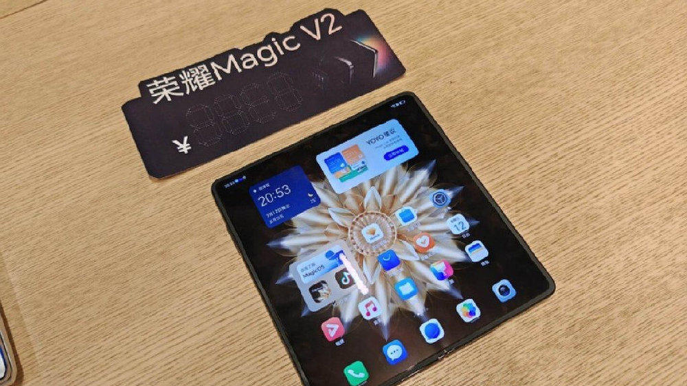 荣耀Magic V2折叠屏测评，5大亮点和2个缺点，8999值得冲吗？|荣耀magic|折叠屏_新浪新闻