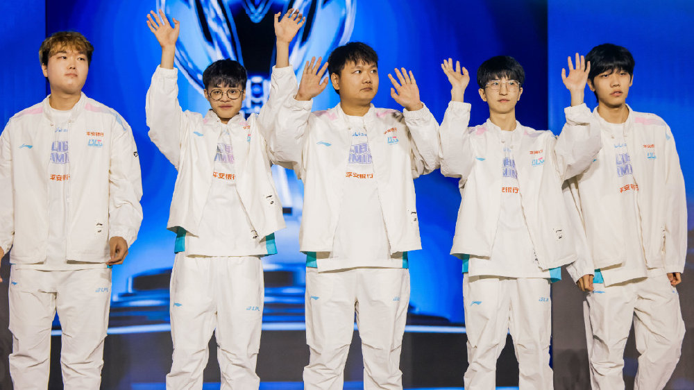 GEN八强抽到BLG狂喜！这一笑笑到S14|一号|世界|晋级_新浪新闻