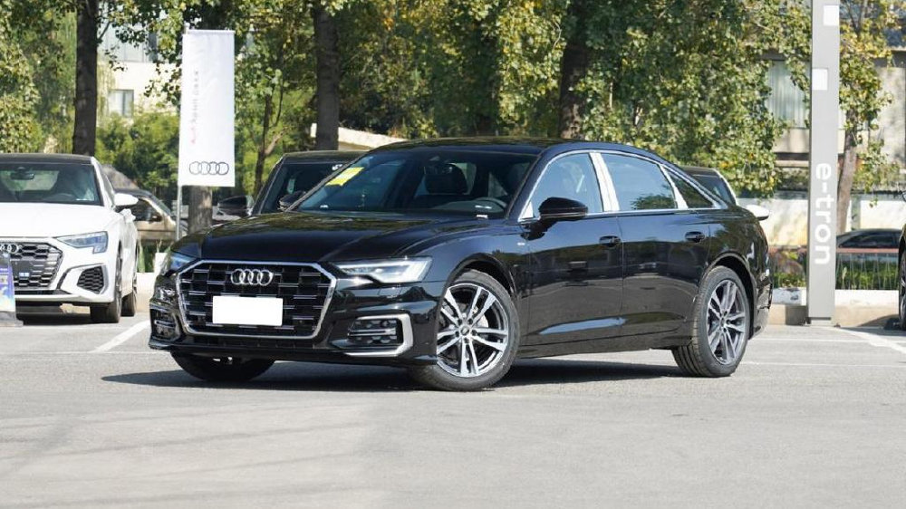 新款奥迪A6L上市，老款至少便宜8万，是时候抄底了-新浪汽车