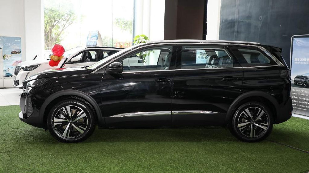 大7座合资SUV沦为价格屠夫，从19万跌至12万，配8AT，就是卖不动-新浪汽车