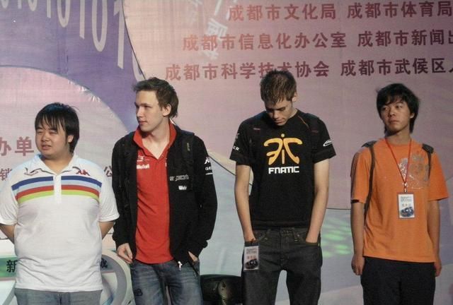 魔兽争霸3：Ted操作有多强？听到infi的评价，我们上当了！