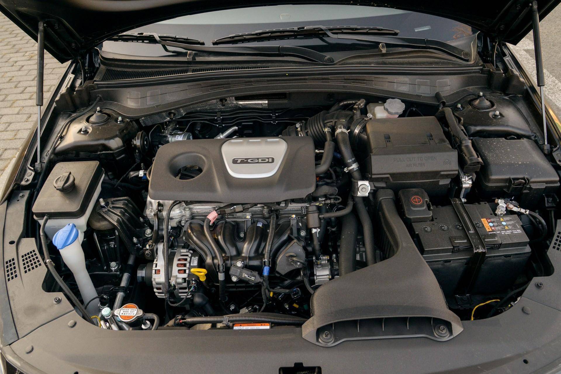 高配车舱无差评，16万级标配1.6T+7DCT，K5是台隐藏“大思域”