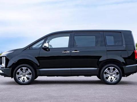 三菱推出跨界MPV，又能越野又能商务，配2.2T柴油引擎＋四驱-新浪汽车